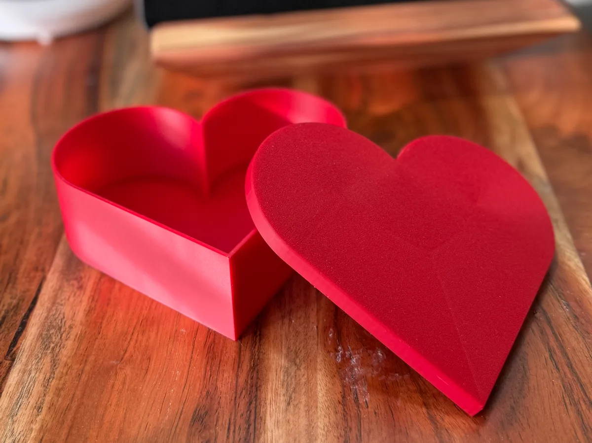 Heart Trinket Box with Lid - Free 3D Print Model - MakerWorld
