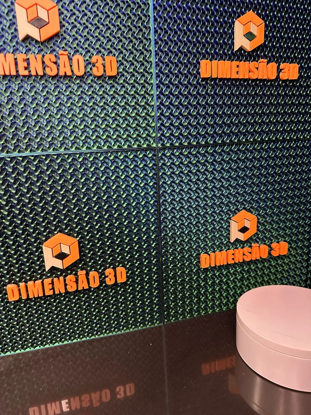 Background wall for photos! by DIMENSÃO 3D MakerWorld: Download Free 3D ...