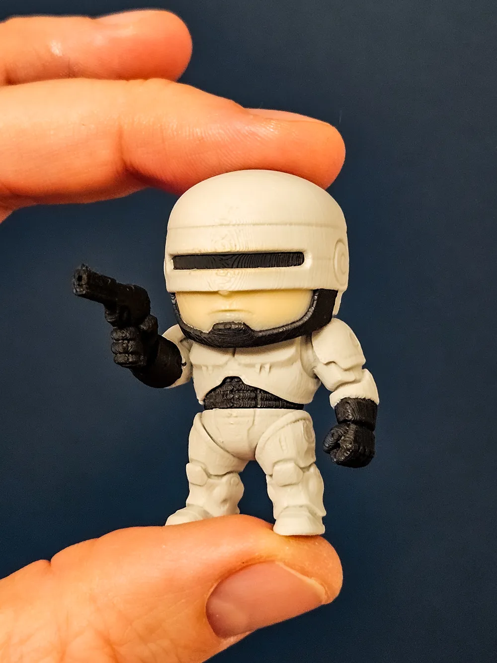 mini flexi Robocop - Free 3D Print Model - MakerWorld