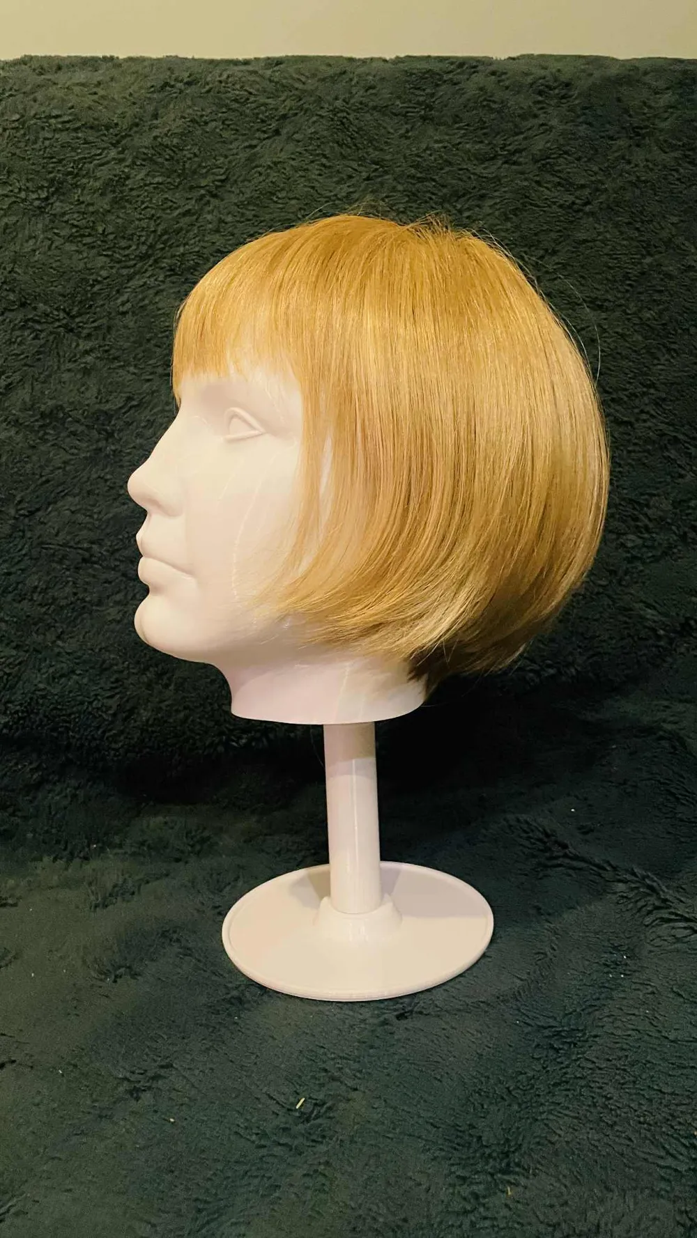 Life-Size Wig Stand – 54cm Head Circumference - Free 3D Print Model ...