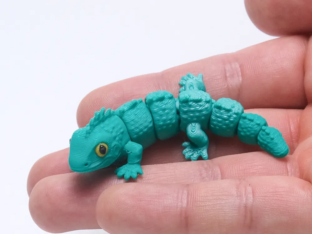 Flexi Iguana Realistic - Free 3D Print Model - MakerWorld