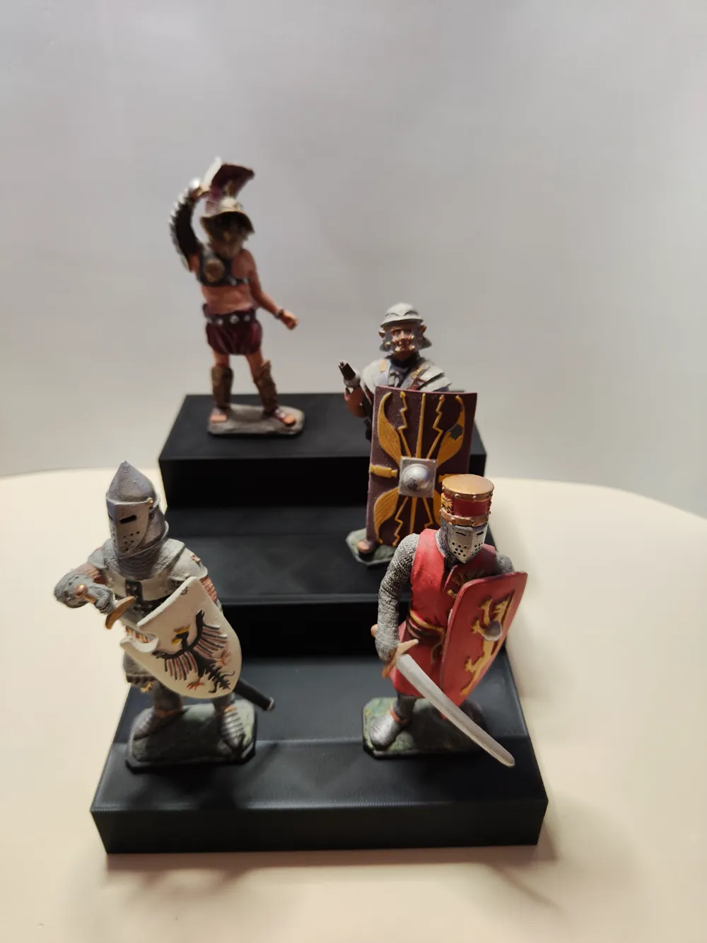 Display stand for miniatures-Espositore miniature by Typhoonmrc ...