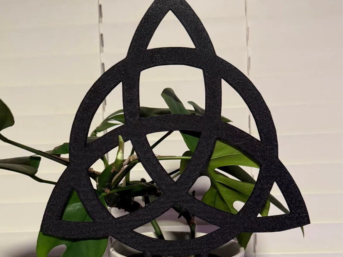 Triquetra trellis - Free 3D Print Model - MakerWorld