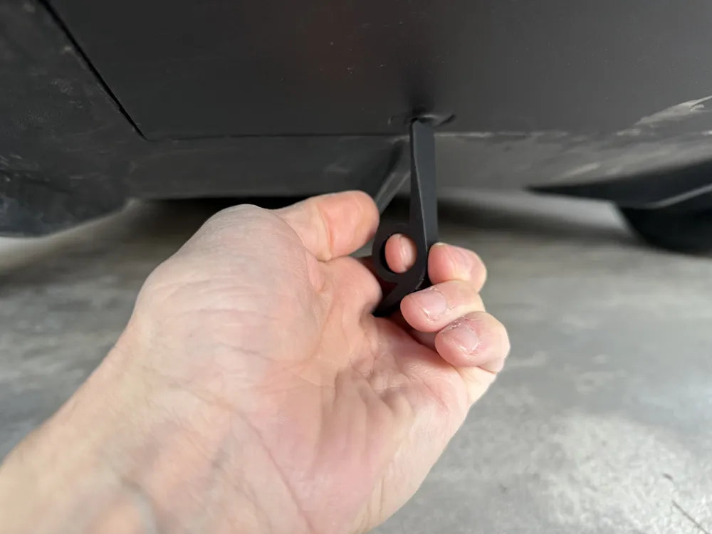 Tesla Model 3 Highland Hitch Cover Tool - Free 3D Print Model - MakerWorld