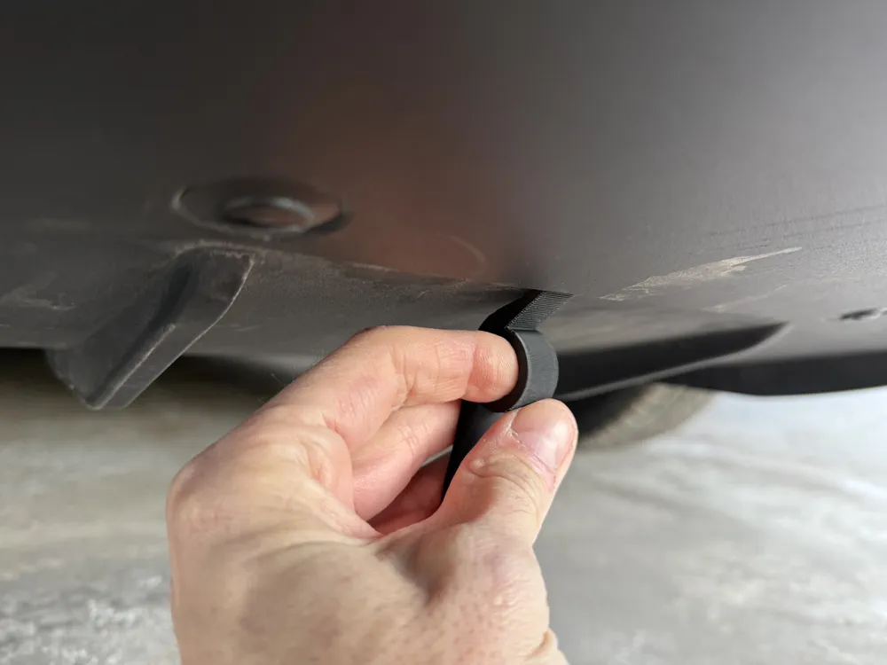 Tesla Model 3 Highland Hitch Cover Tool - Free 3D Print Model - MakerWorld