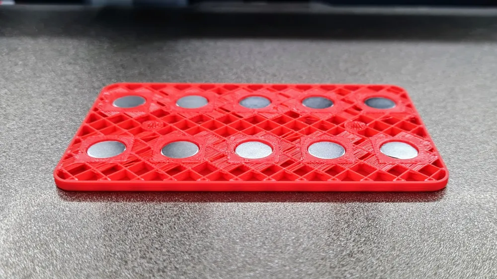 Screw Tray Stackable with Hidden Magnets 10x2mm Remixed by CEL Design ...