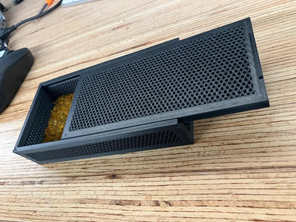 Desiccant box with latching lid ASA print Remixed by user_101761762 ...