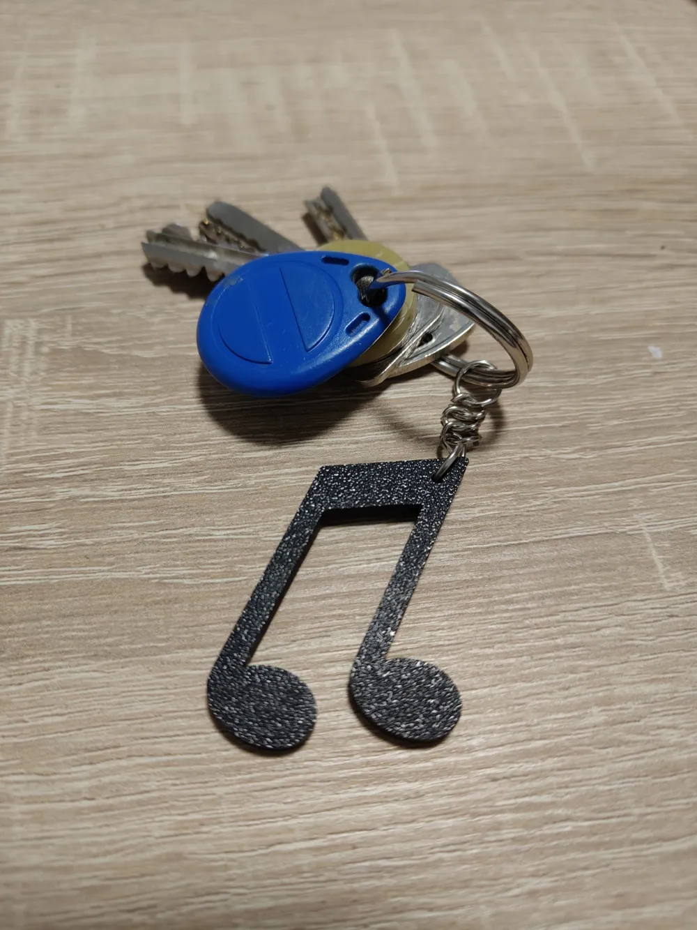 Musical notes keychains - Free 3D Print Model - MakerWorld