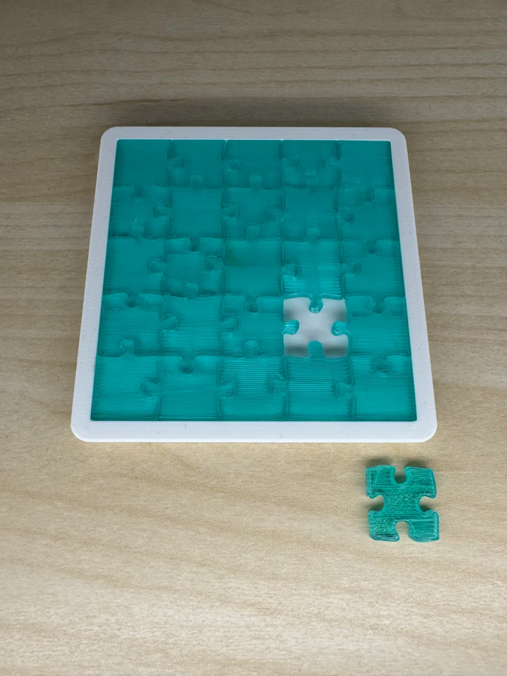 Jigsaw Puzzle by Lukas MakerWorld: Download Free 3D Models