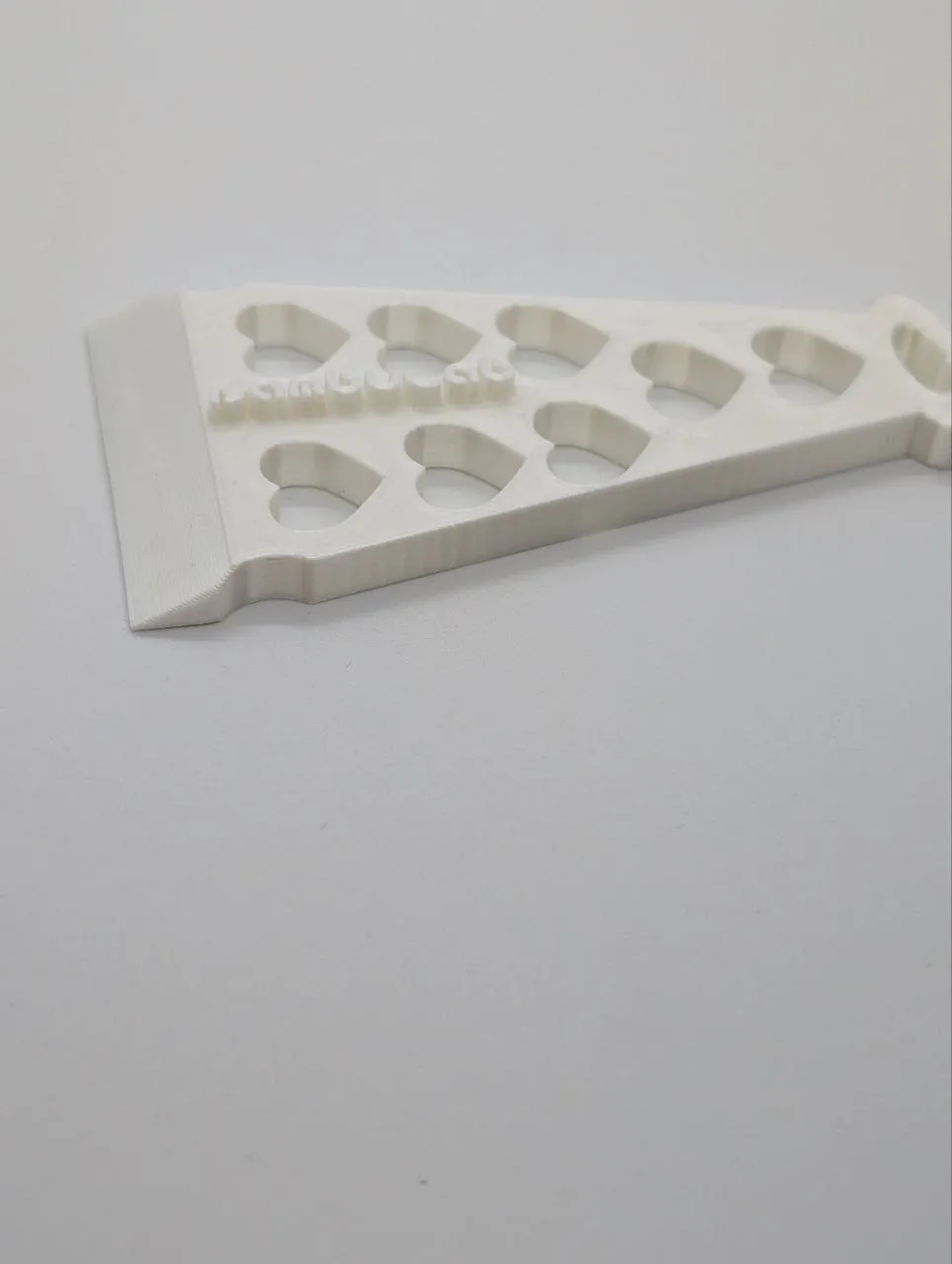 bambulab Heart scraper: The Stylish and Efficient by Handsin3d - MakerWorld