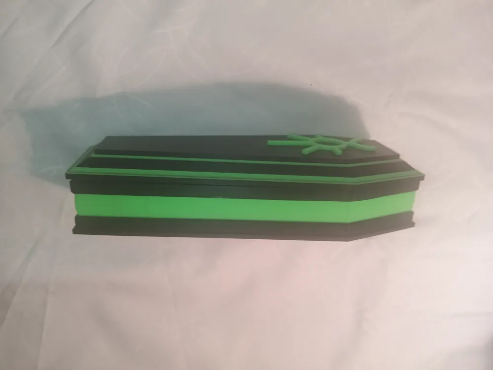 Necron Coffin Dice Box by LZ13 Design MakerWorld: Download Free 3D Models