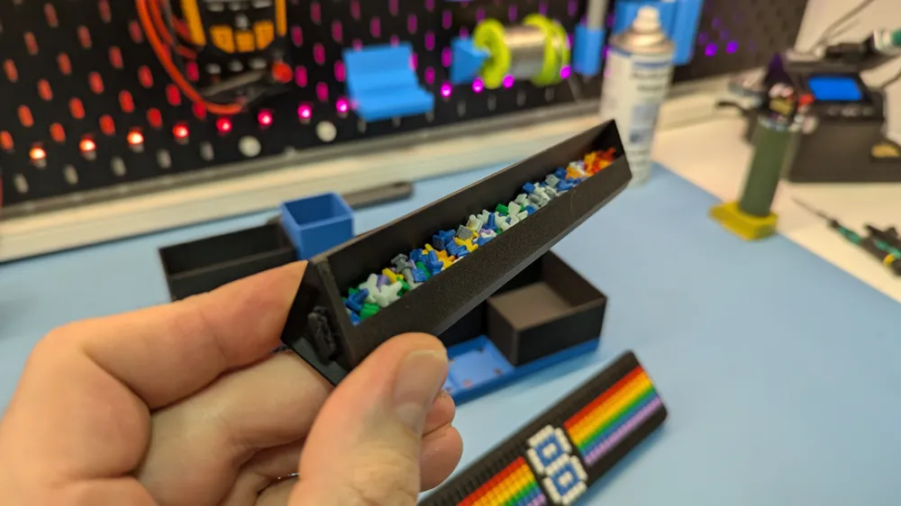 Pixel Pen Holder/Desktop Organizer - Gridfinity by Tinker.fun - MakerWorld