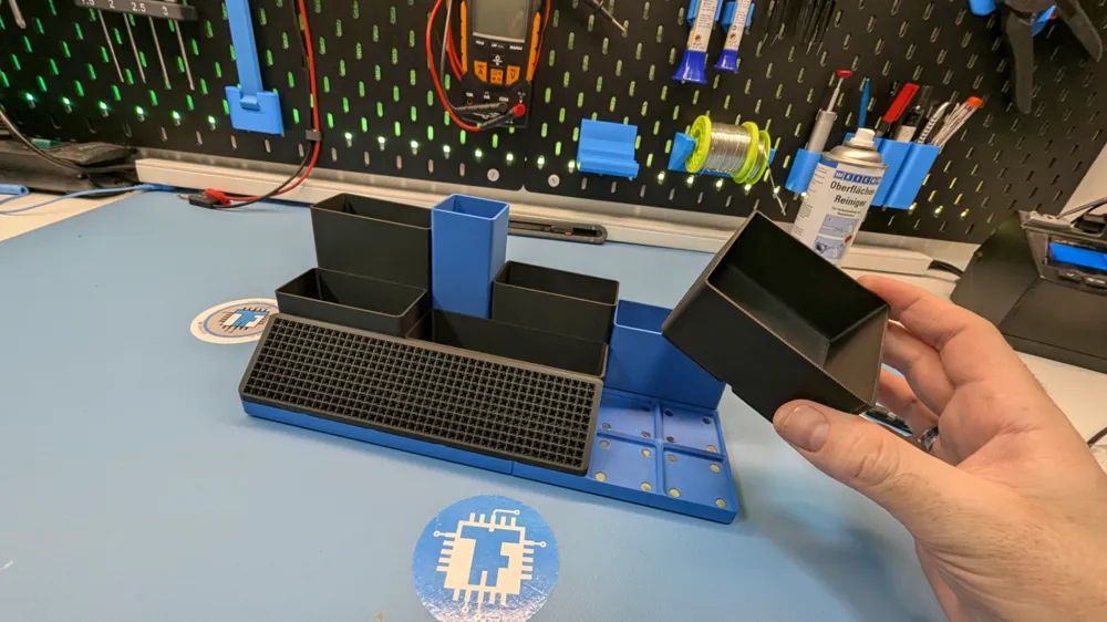 Pixel Pen Holder/Desktop Organizer - Gridfinity by Tinker.fun - MakerWorld