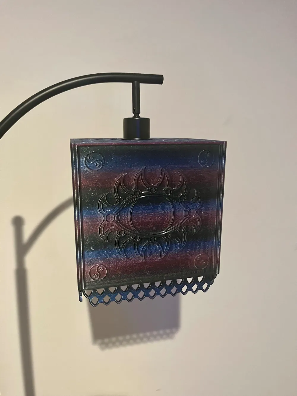 XL Trippy Geometric Eyes Cubic LED Pendant Lamp by K-Printz3D - MakerWorld