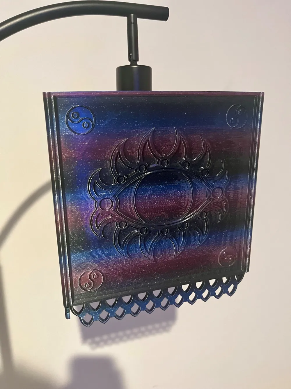 XL Trippy Geometric Eyes Cubic LED Pendant Lamp by K-Printz3D - MakerWorld