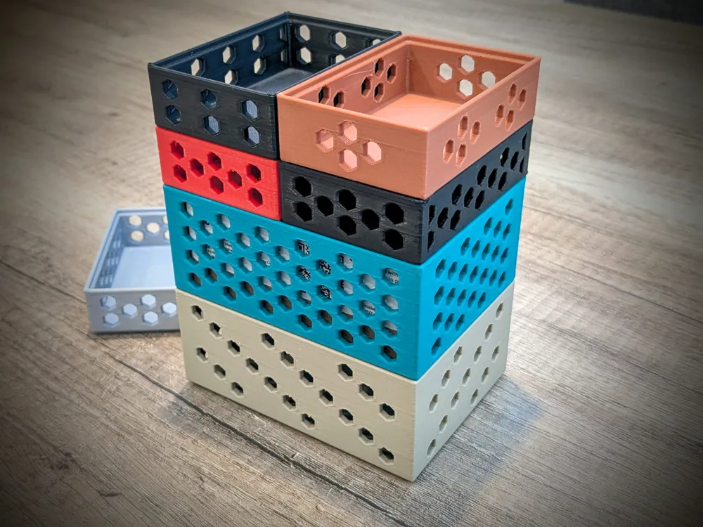 Small Stackable Box by Bruzl - MakerWorld