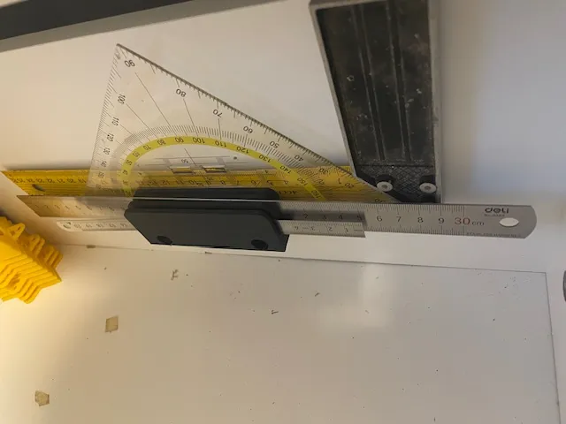 Linear Holder by Wulle36 - MakerWorld