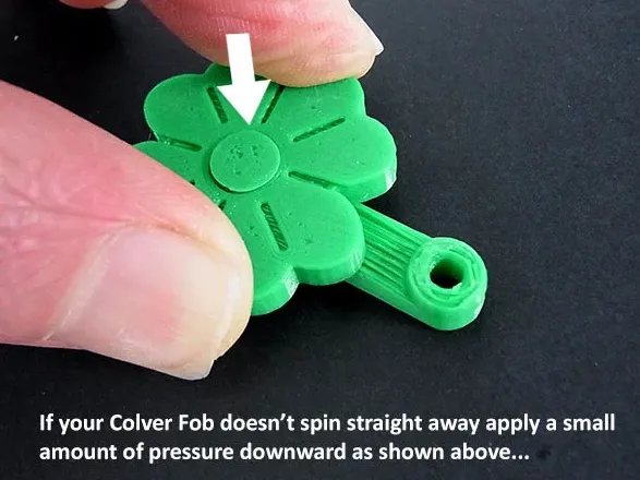 Spinning Clover Keychain by Chadilack - MakerWorld
