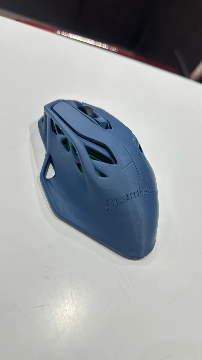 Wireless Mouse 002 - rounded rear logo bambu lab Remixed by Tala16 ...