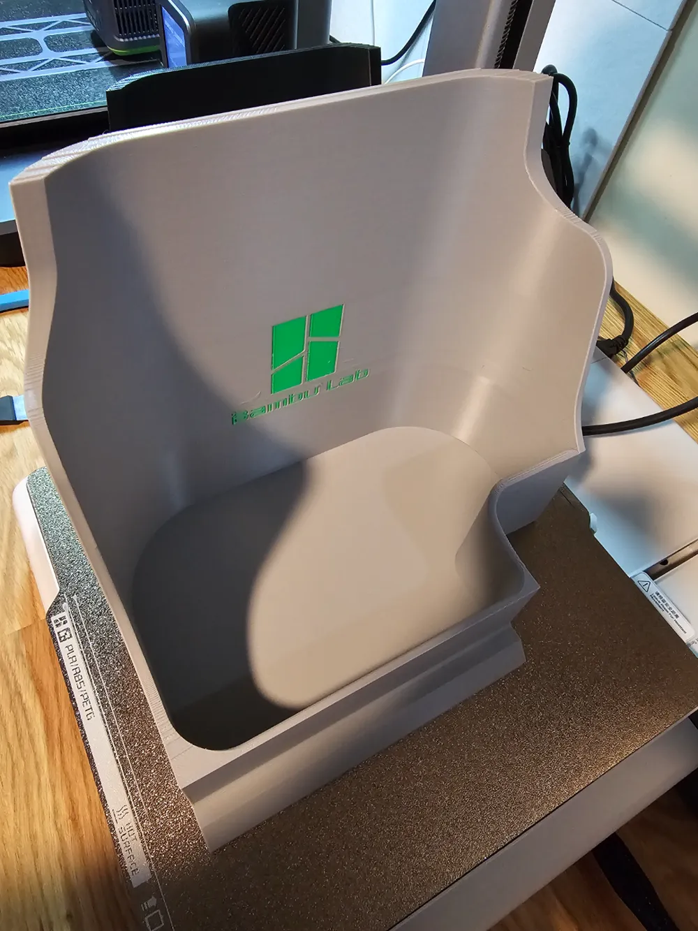 A1 Poop Bin Adjusted for Top Mount AMS S Remixed by Heath - MakerWorld