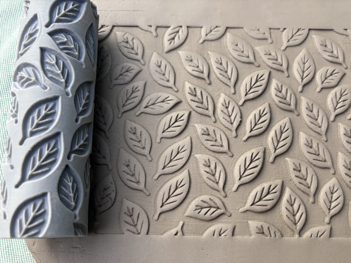 Texture Roller - Falling Leaves by TheBreadman MakerWorld: Download Free 3D Models