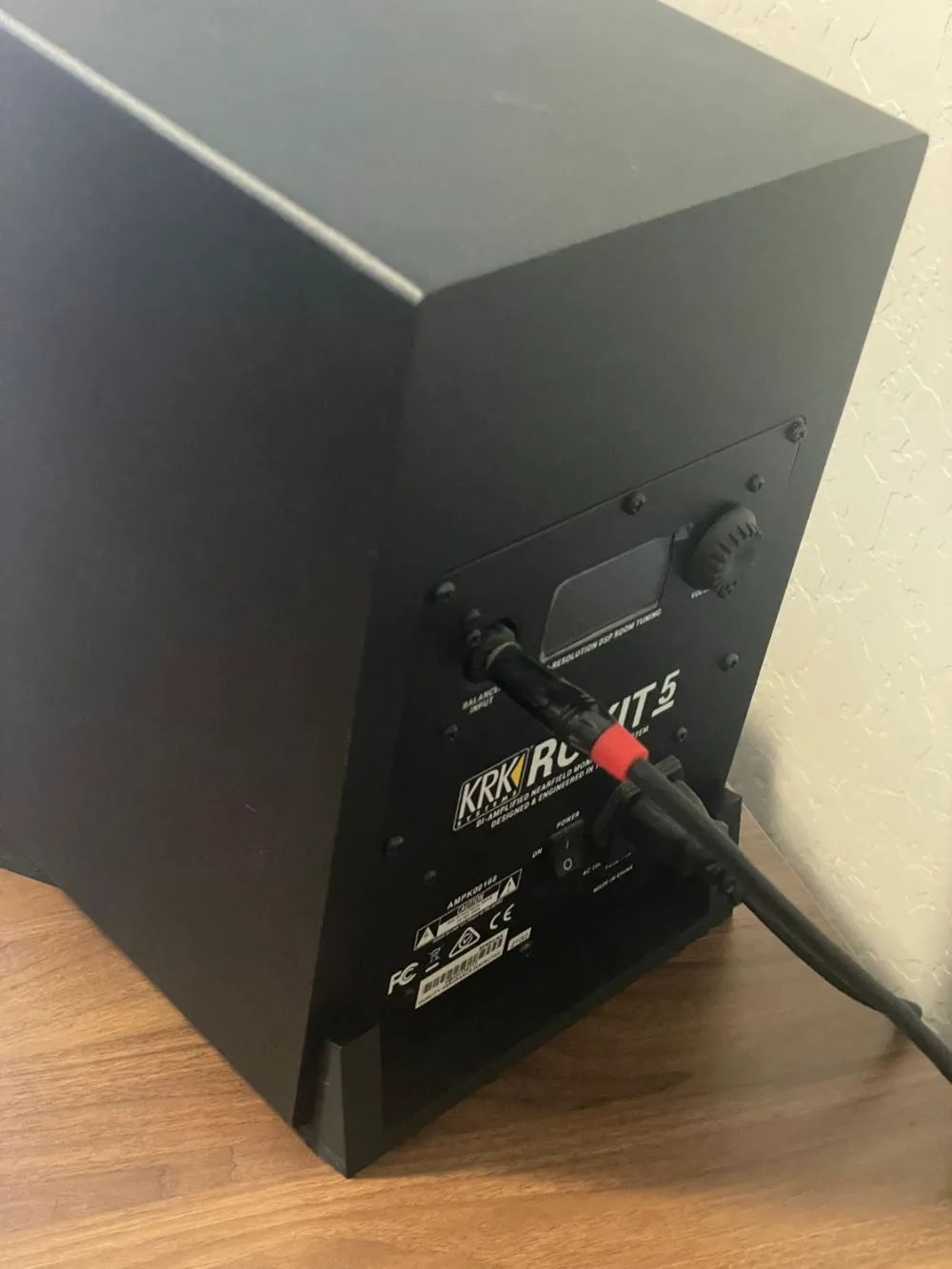 KRK Rokit 5 Studio Monitors Angled Stand by jgunneMakerWorld: Download ...