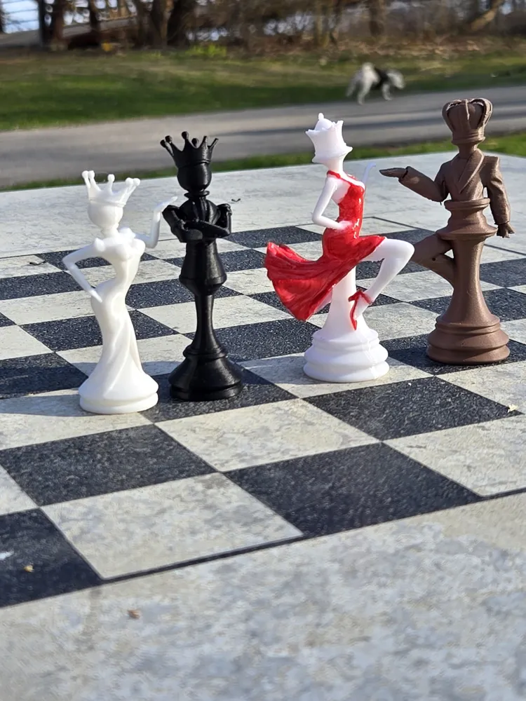 Chess King Queen standing/Dancing couple pose - Free 3D Print Model ...