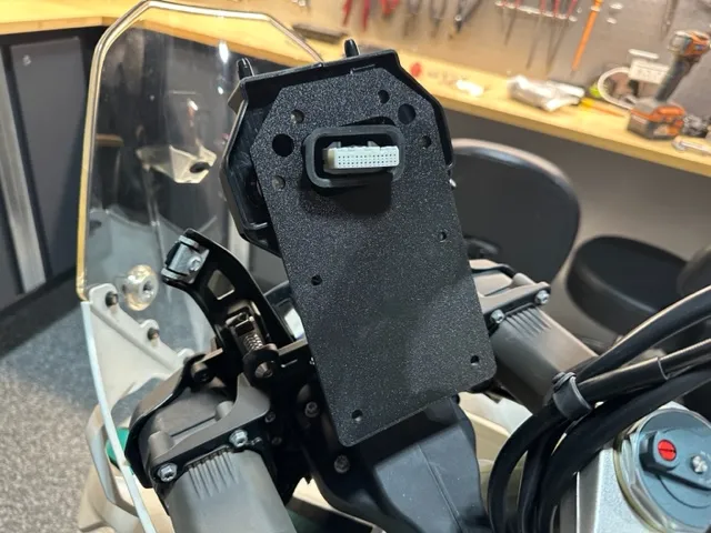 Kove 450 Rally Tablet Mount by mfeidler - MakerWorld