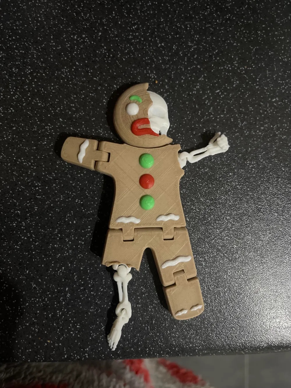Eaten gingerbread man skull - Free 3D Print Model - MakerWorld