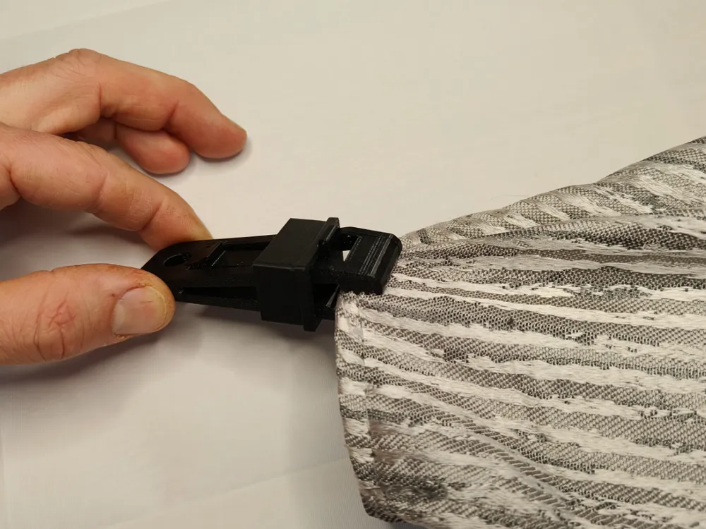 self-locking clip by Yakuza - MakerWorld