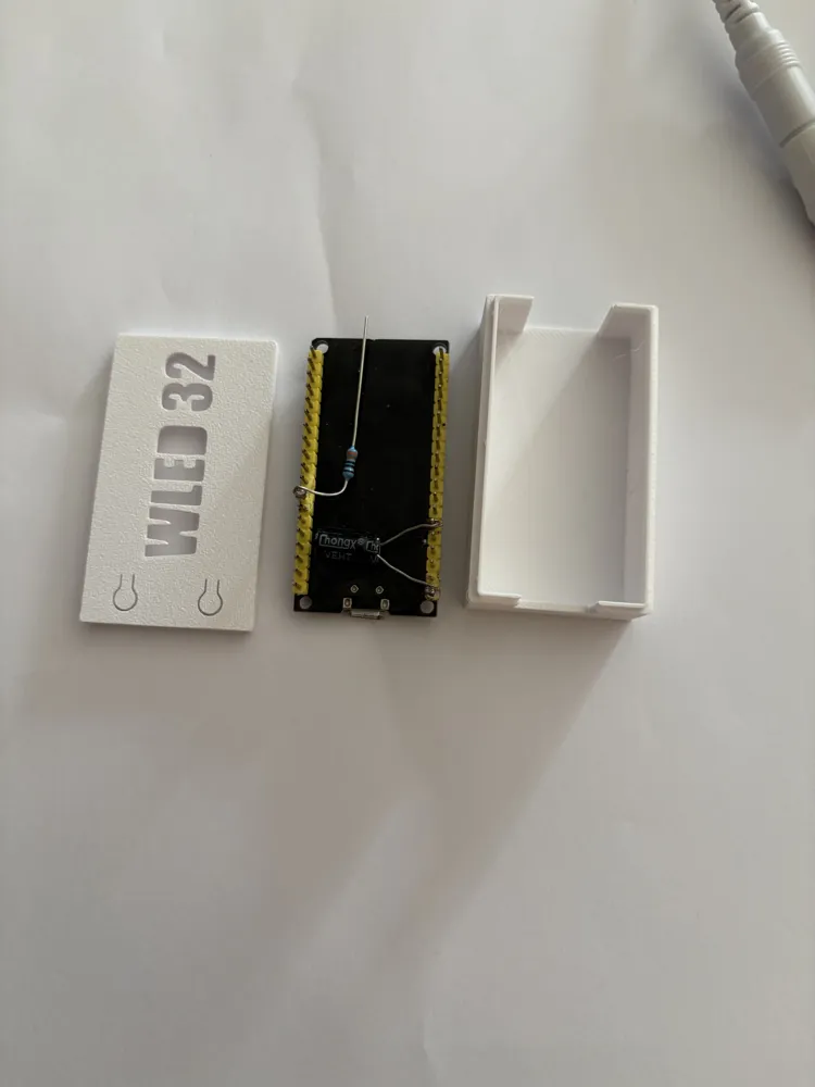 ESP32 WLED BOX by Vittorio MakerWorld: Download Free 3D Models