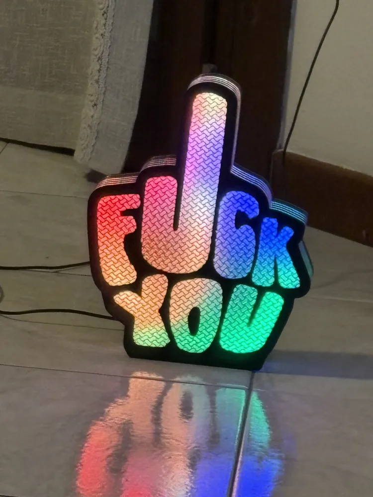 BOÎTE ESP32 WLED par Vittorio MakerWorld : Téléchargez des Modèles 3D ...