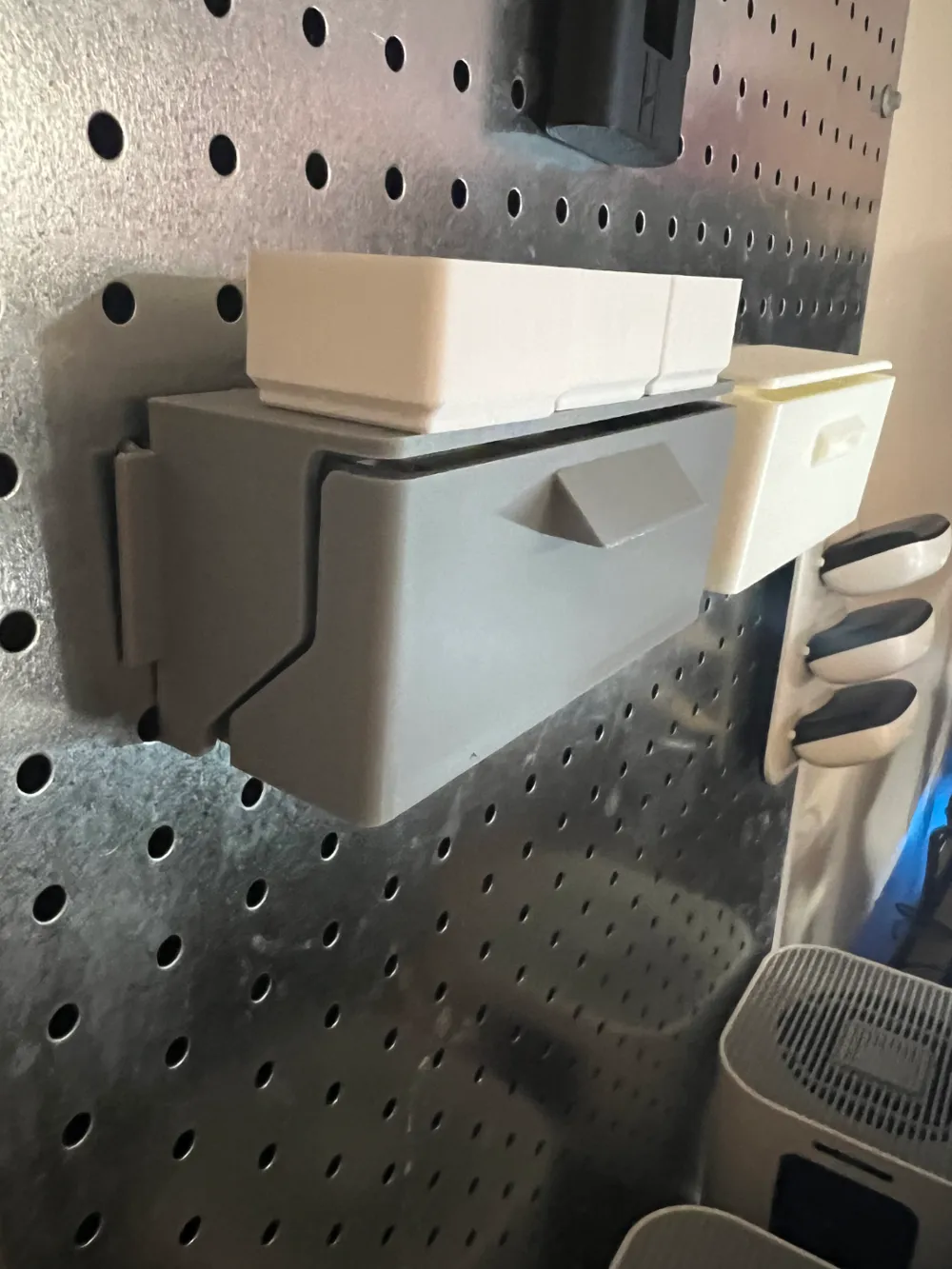 Tilted Gridfinity Drawer For Pegboards With Handle - Free 3D Print ...
