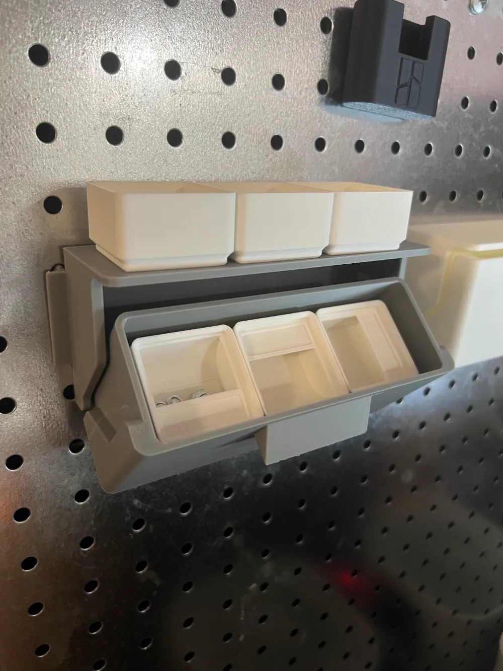Tilted Gridfinity Drawer For Pegboards With Handle Remixed by ...