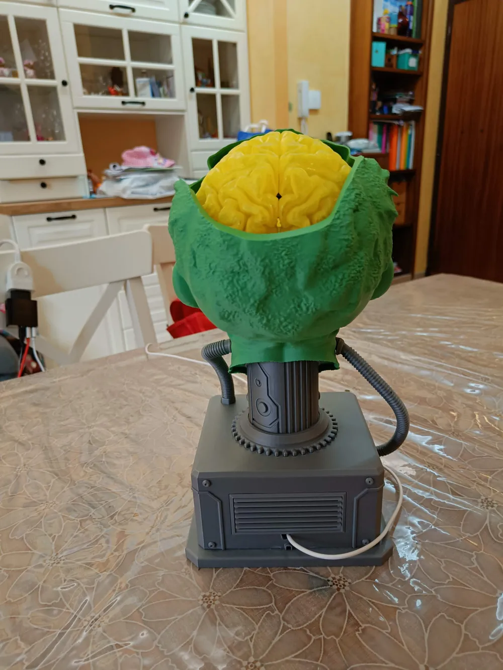 Zombie Head Lamp – Light Up Your Secrets! - Free 3D Print Model ...