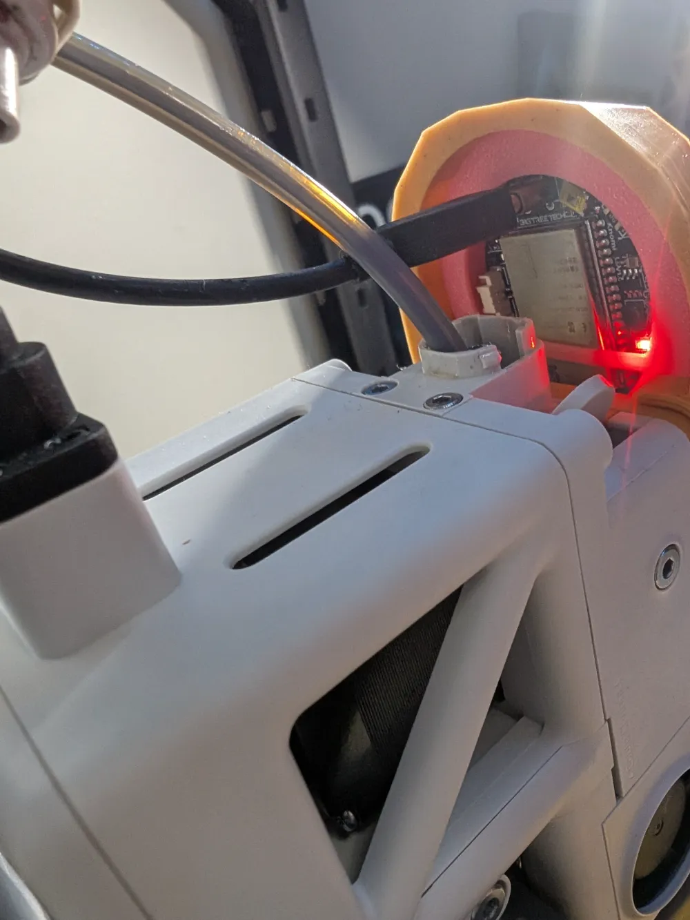 A1 - Voron Faceplate with Knomi by k2thestank🇨🇦 - MakerWorld