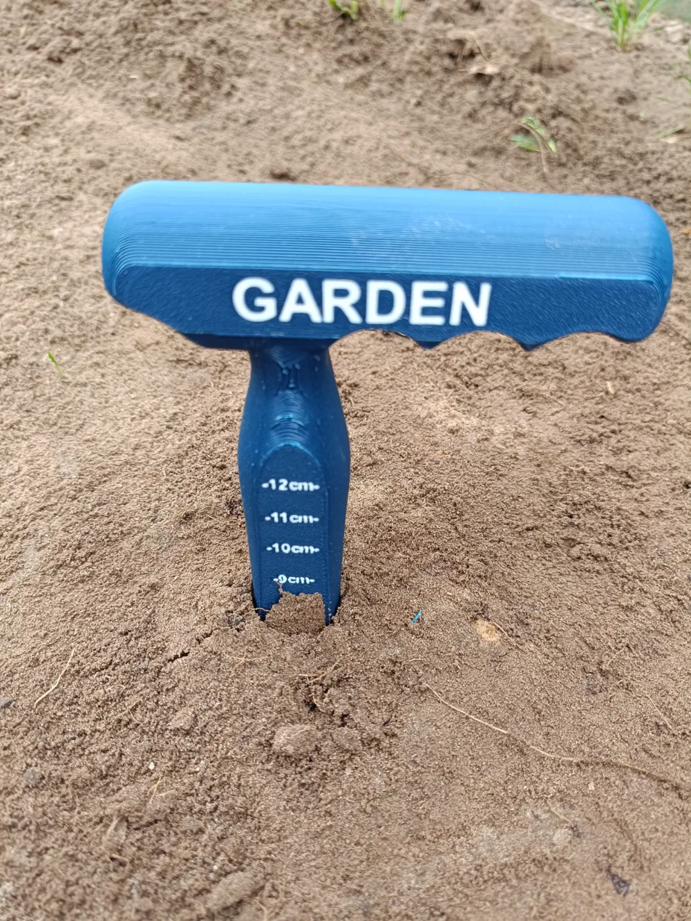 Seed planter tool by Pyciu MakerWorld: Download Free 3D Models