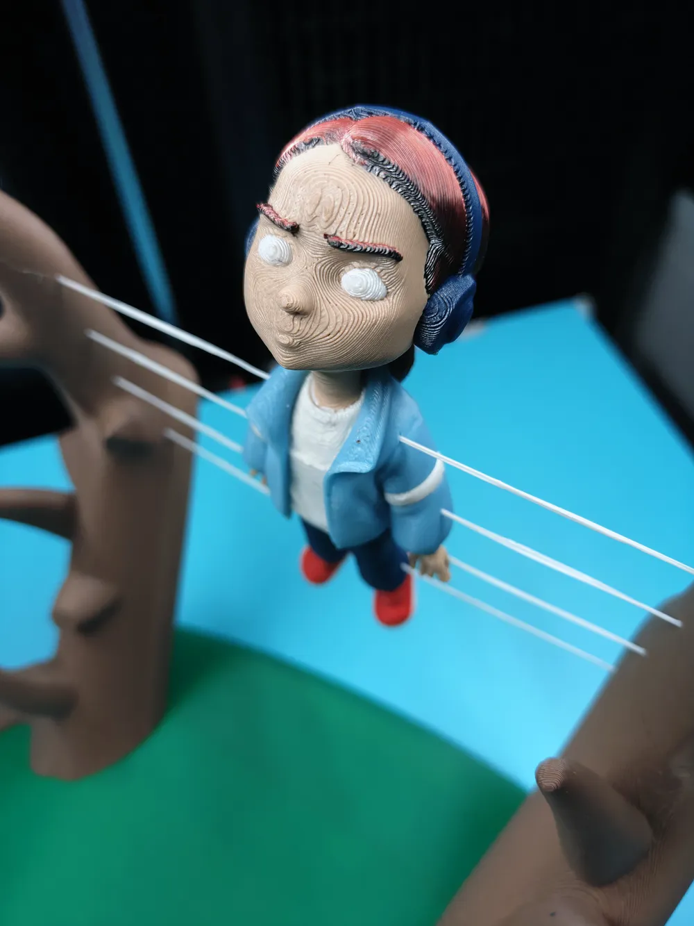 Suspended Max Stranger Things - Free 3D Print Model - MakerWorld