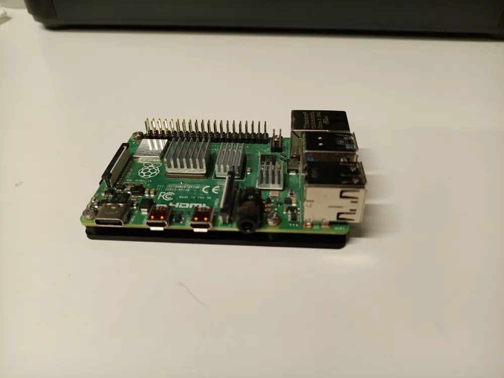 Raspberry pi stand by tiigro09 - MakerWorld