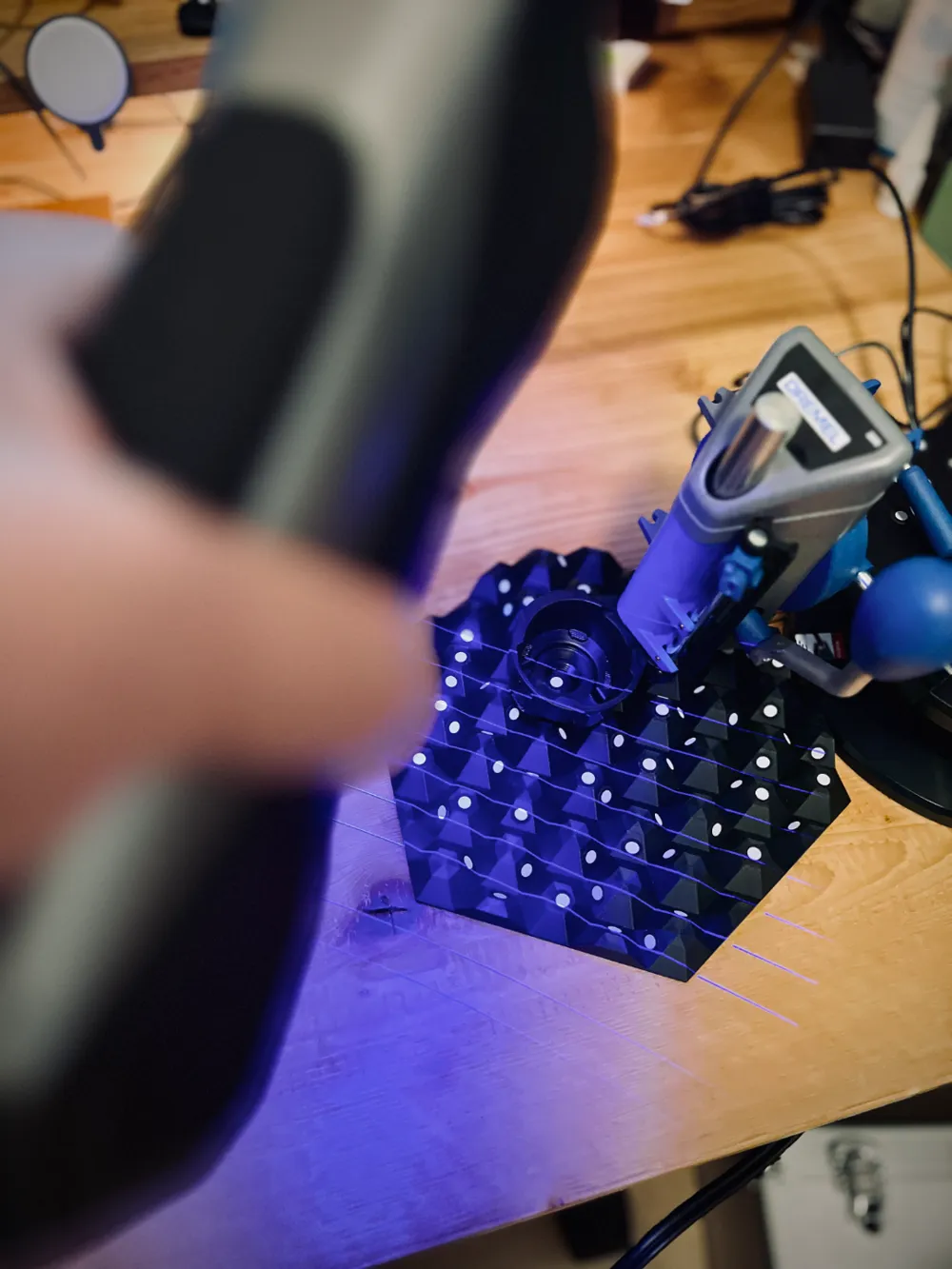 3D scanning background - fits on 2-axis table by soerenharaldsson ...