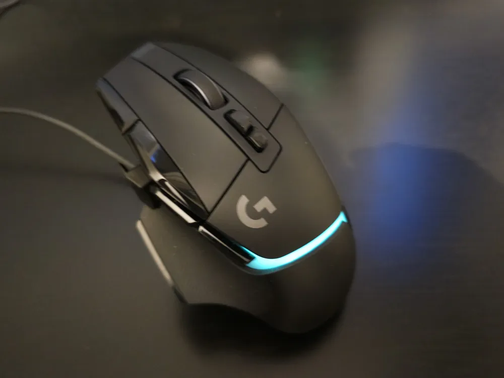 Logitech mouse charger dock - Free 3D Print Model - MakerWorld