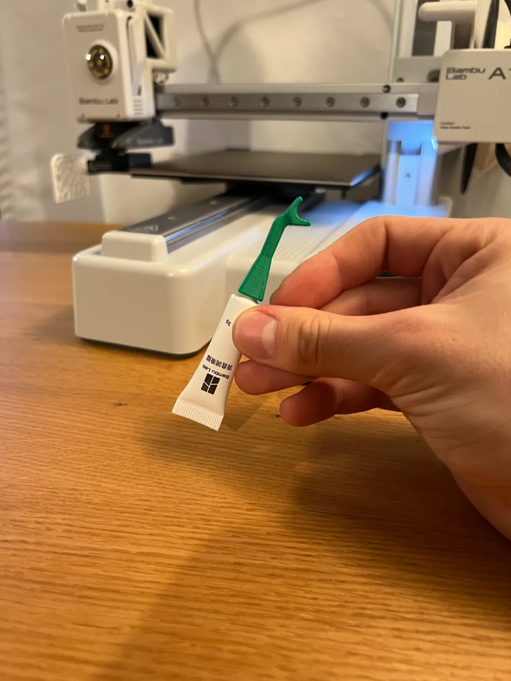 Grease Nozzle - Z-Axis Lubrication - Free 3D Print Model - MakerWorld