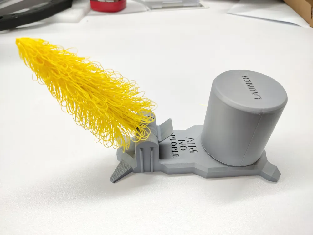 Xmas Tree Piston Launcher by Dr. J. Ma - MakerWorld