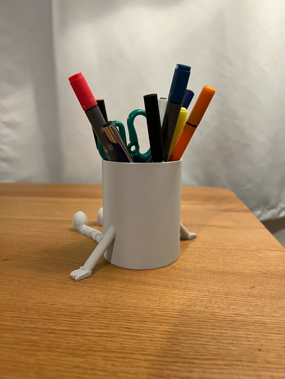 Articulated Pen Holder - Desk Organizer - Free 3D Print Model - MakerWorld