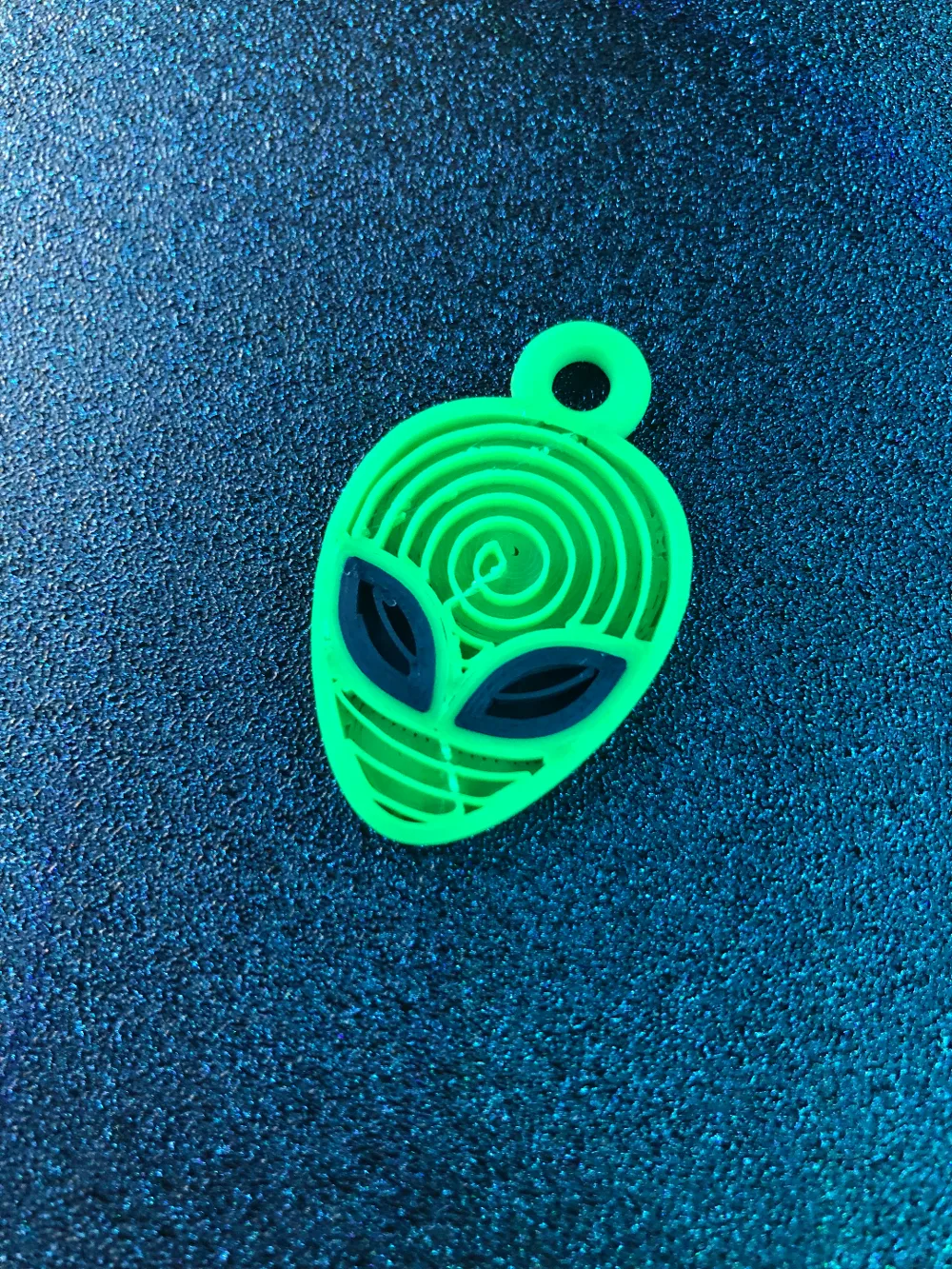 Alien Keychain by fractalnoise - MakerWorld