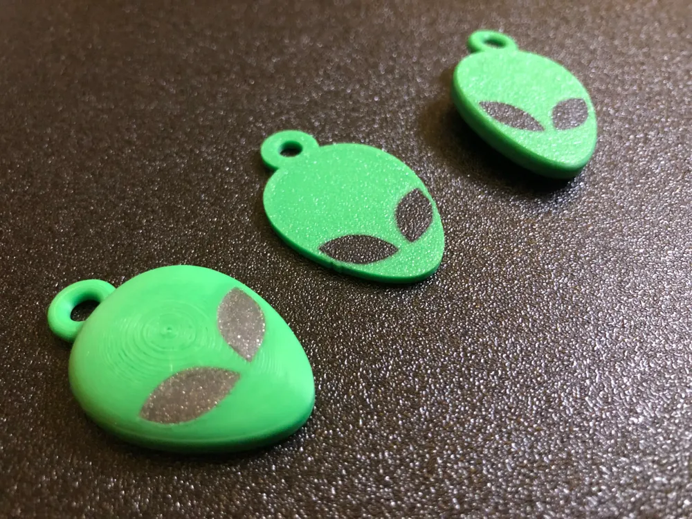 Alien Keychain by fractalnoise - MakerWorld