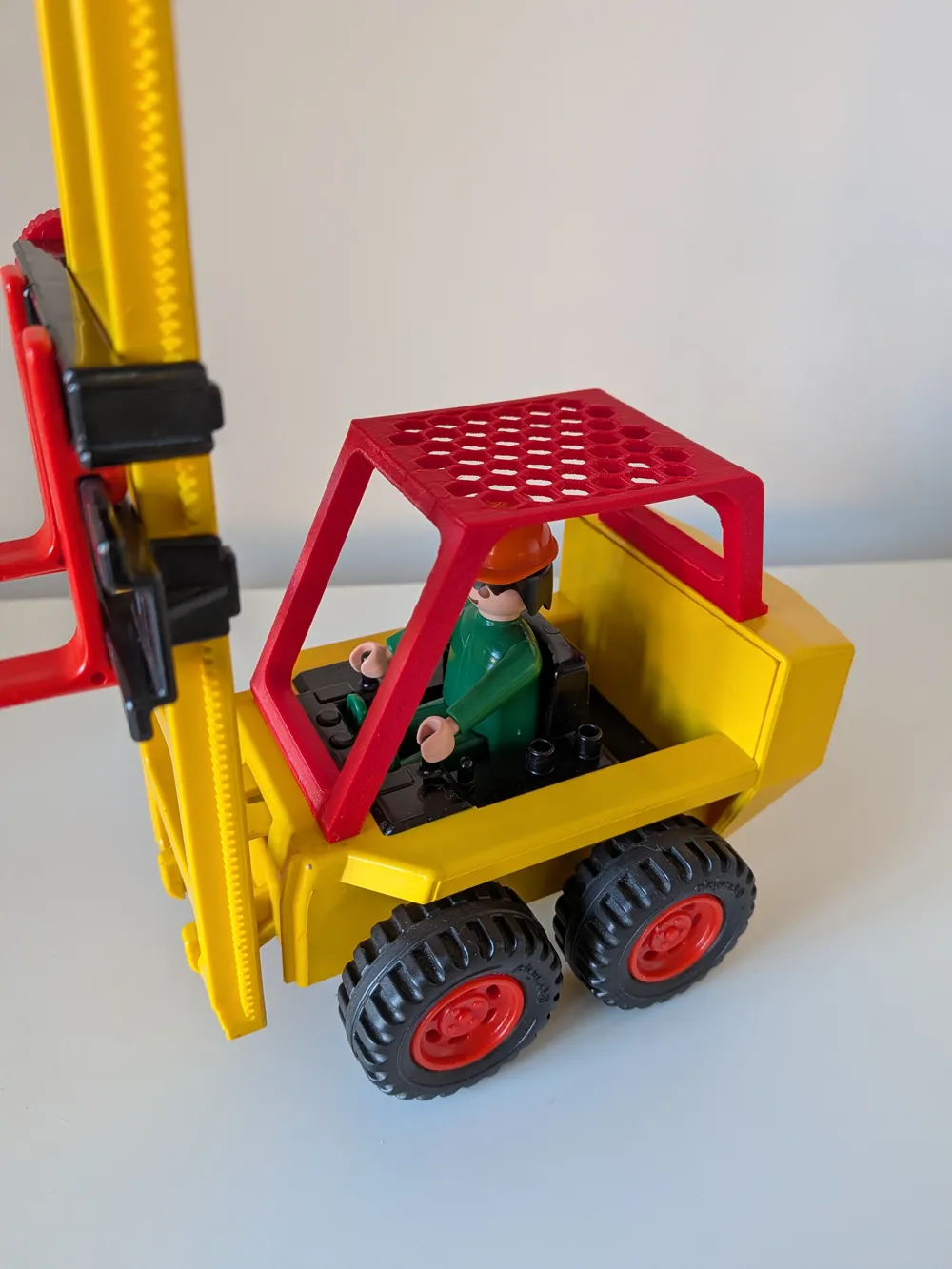 playmobil forklift 3506 operator cabin - Free 3D Print Model - MakerWorld