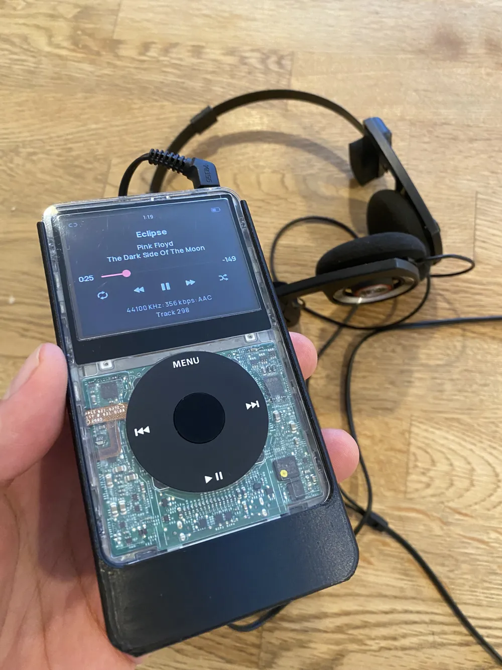 iPod Classic 5th Gen USB-C 适配器滑入式保护壳 来自 JG Miranda MakerWorld：免费下载 3D 模型