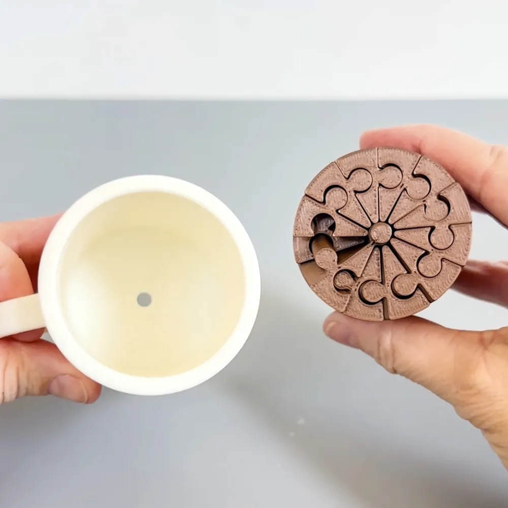 Spill & Refill Coffee Mug Fidget - Free 3D Print Model - MakerWorld
