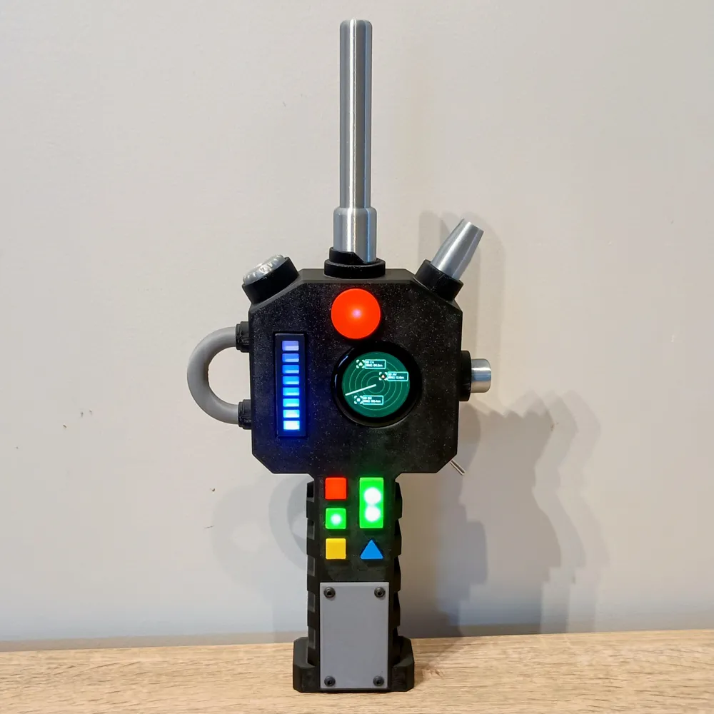Auspex Hand Scanner (40k-style) — Animated Display - Free 3D Print ...